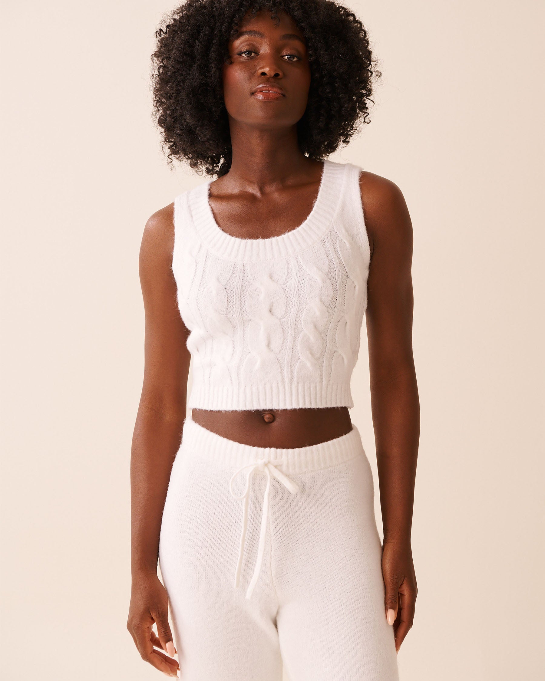 Cable-Knit Crop Cami White | La vie en Rose KSA – La Vie En Rose